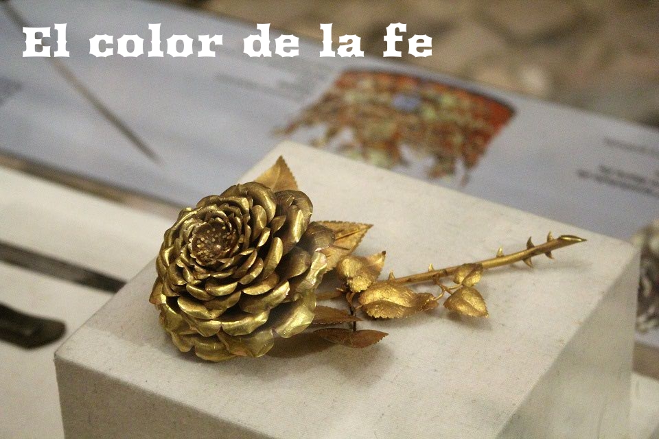 Con flores a María – EL COLOR DE LA FE